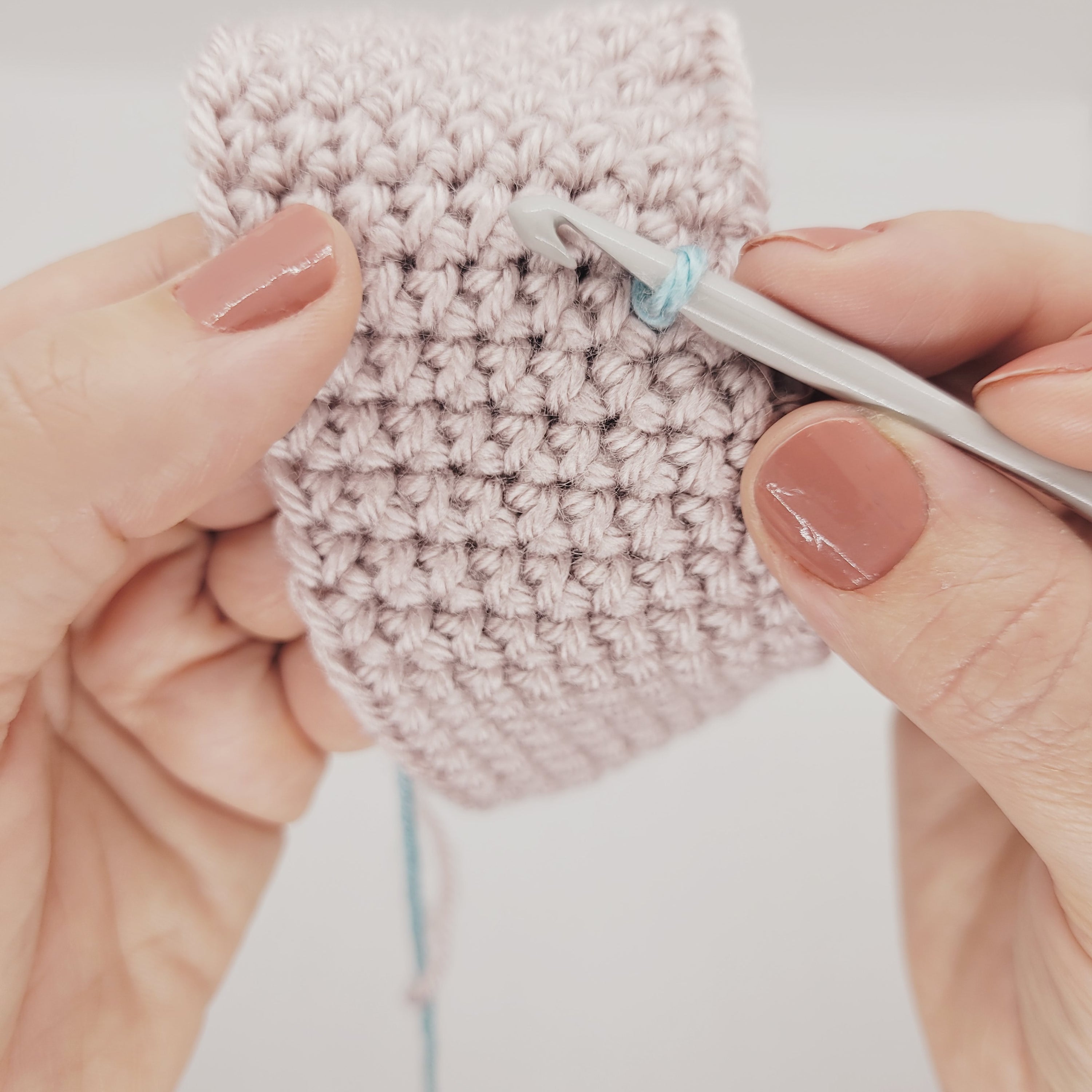 Surface slip stitch – Julivia