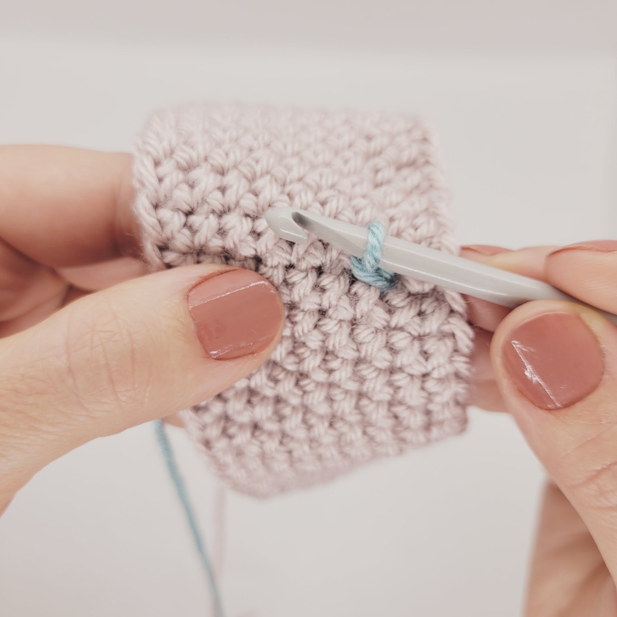Surface slip stitch – Julivia